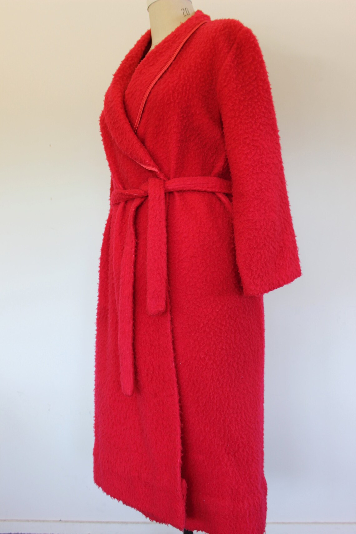 Fuzzy Elmo Vintage Robe 44 Bust Red Dressing Gown Red - Etsy