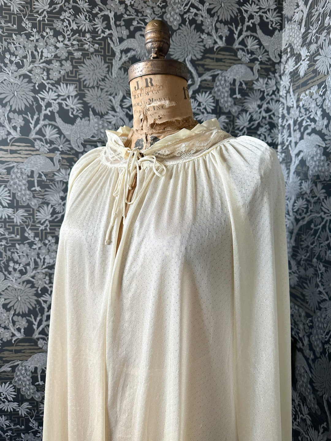 80s Champagne Beige Robe, New Zealand Vintage, Bendon Long Dressing ...