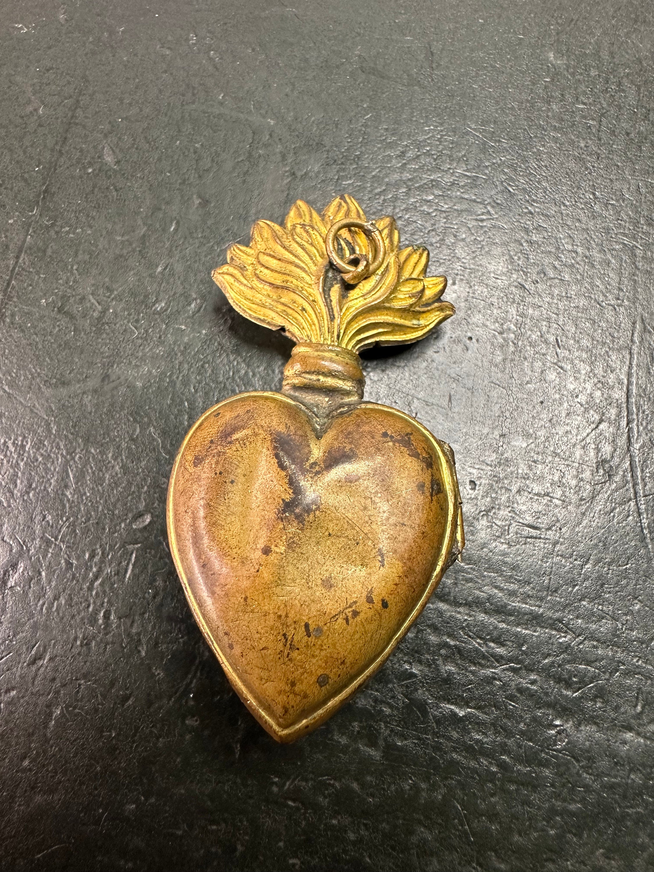 FLAMING SACRED Heart RELIQUARY Ex-voto Locket - Etsy