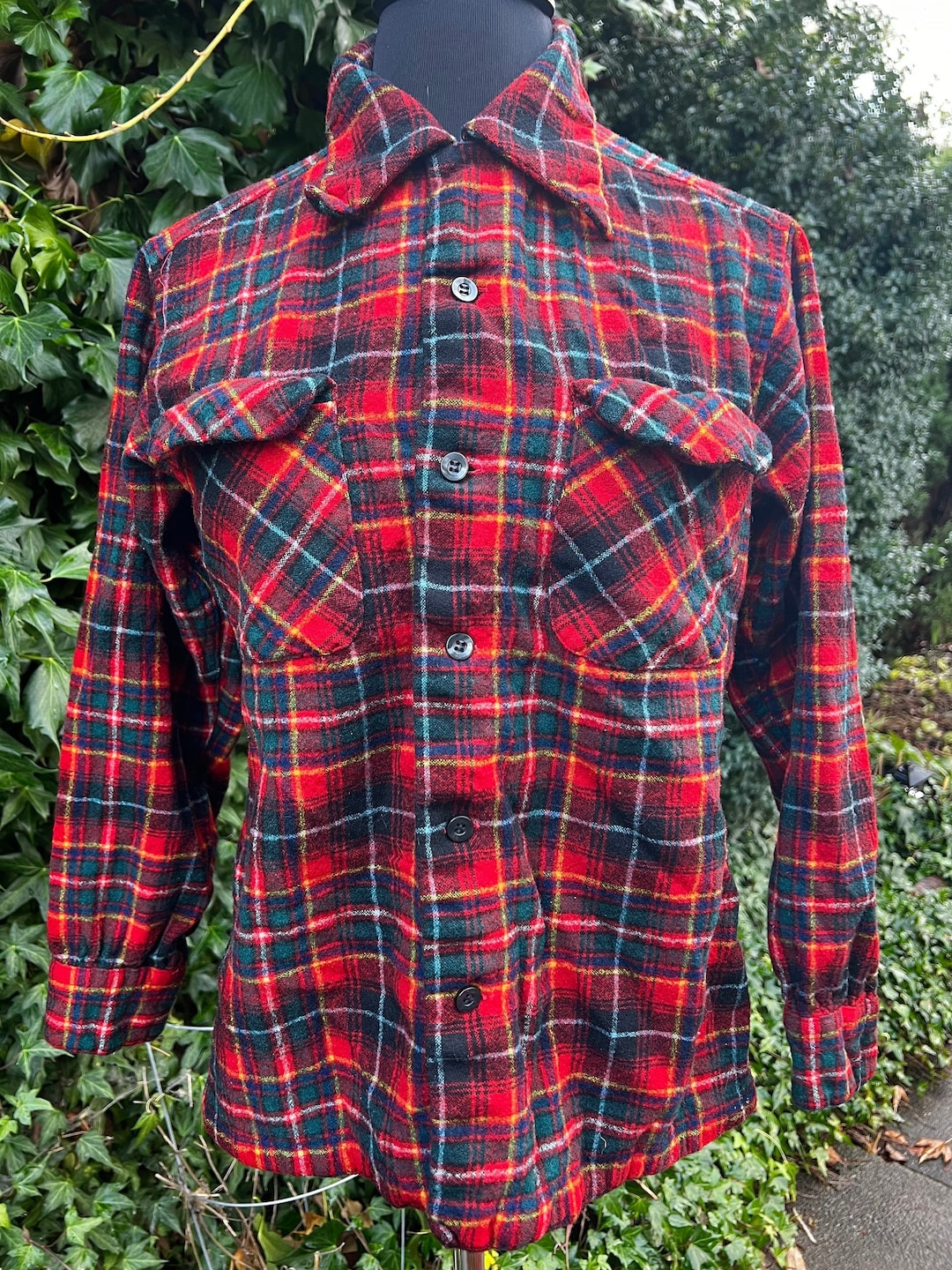 Vintage 1940's / 1950's Soft Pendleton Wool Plaid Shirt - Etsy Vintage 1940's / 1950's Soft Pendleton Wool Plaid Shirt - Etsy