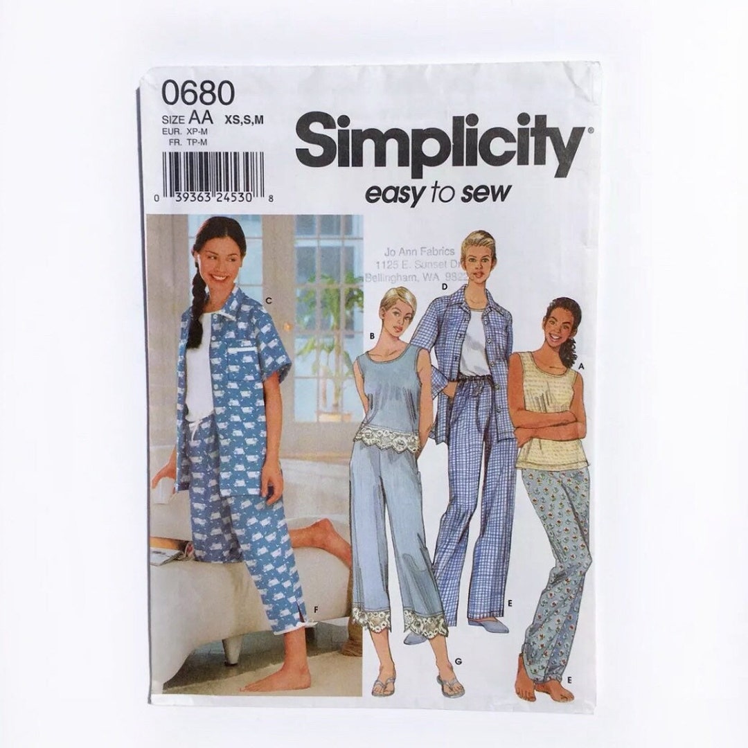 Simplicity 0680 Pajamas Cropped Lounge Pants Button Front Tops Tank ...