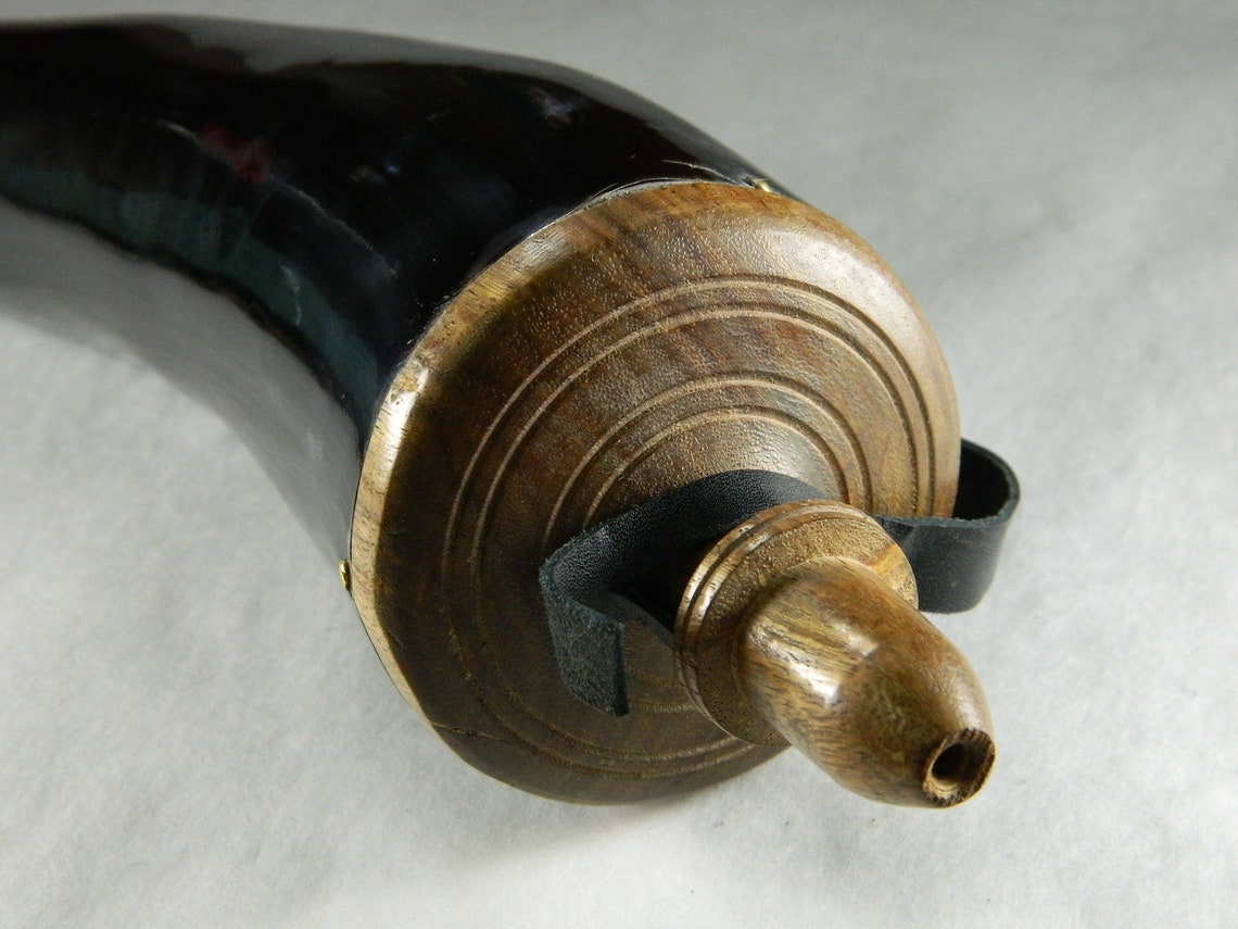 Large Black Powder Powder Horn Vintage Styled Cow Bull Horn - Etsy