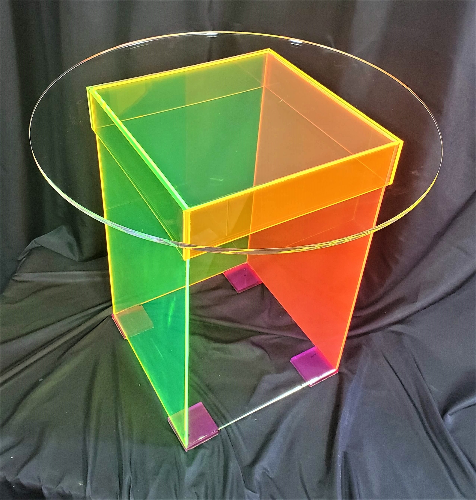 Acrylic-lucite Rainbow Table : 32" Dia Clear Top With 16" Pillar Base ...