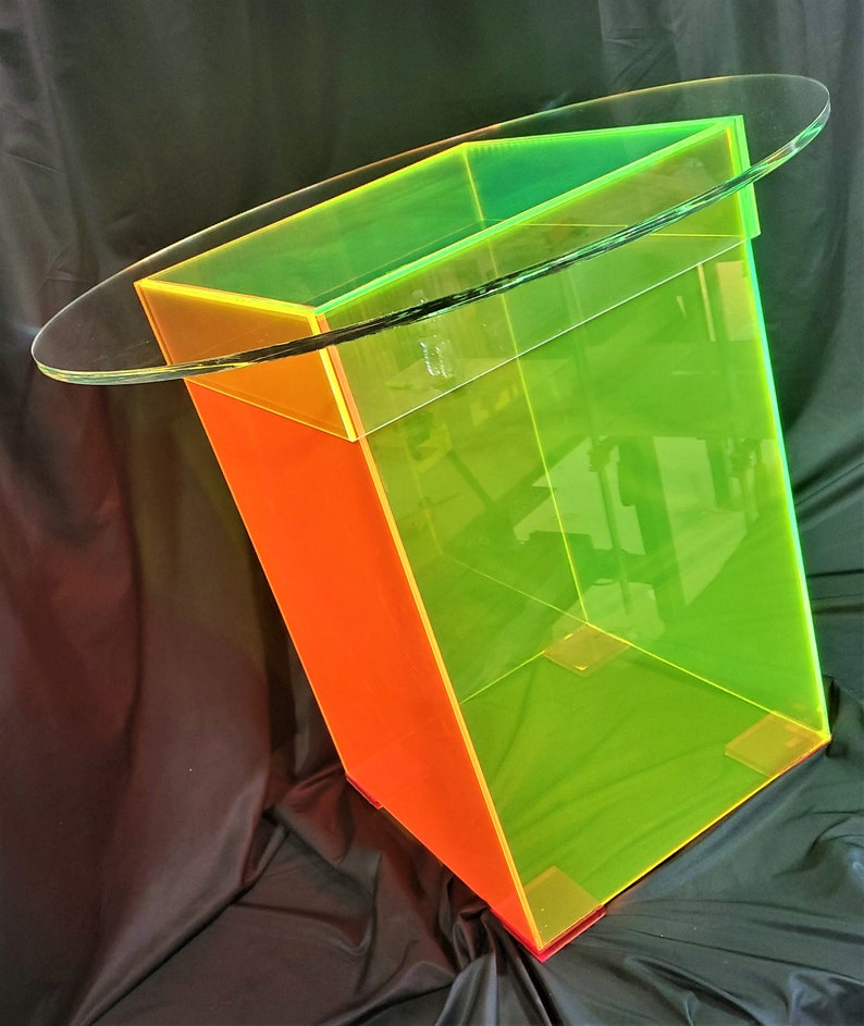 Acrylic-lucite Rainbow Table : 32" Dia Clear Top With 16" Pillar Base ...