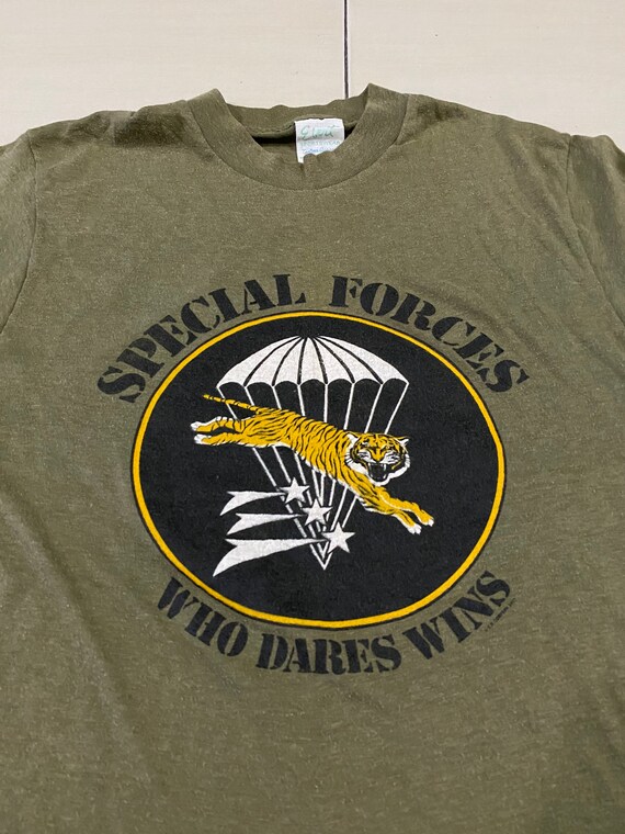Vintage US ARMY special forces commando t shirt - Gem