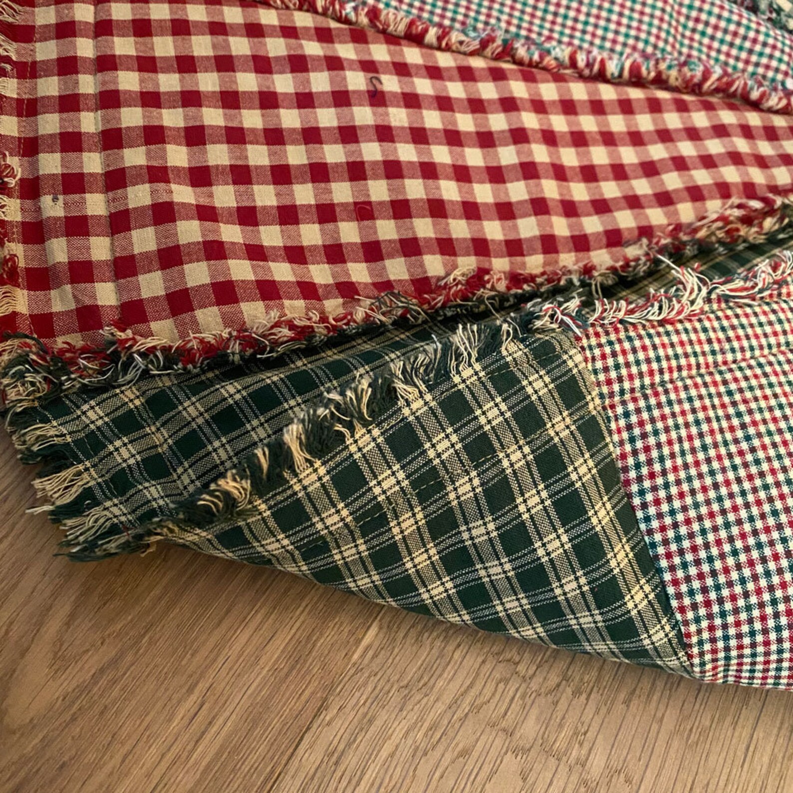 Primitive Ragged Christmas Tree Skirt Kit Plus Pattern - Etsy