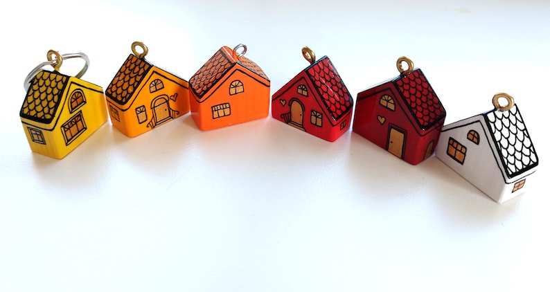 House Keychain Unique Handmade Nice Small Wooden Houses Key Ring Gift ...