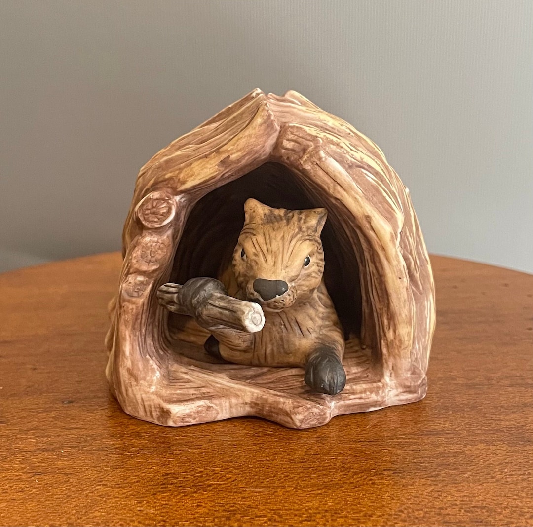 Old and Rare Beaver Franklin Mint Figurine in Fine Porcelain biscuit ...
