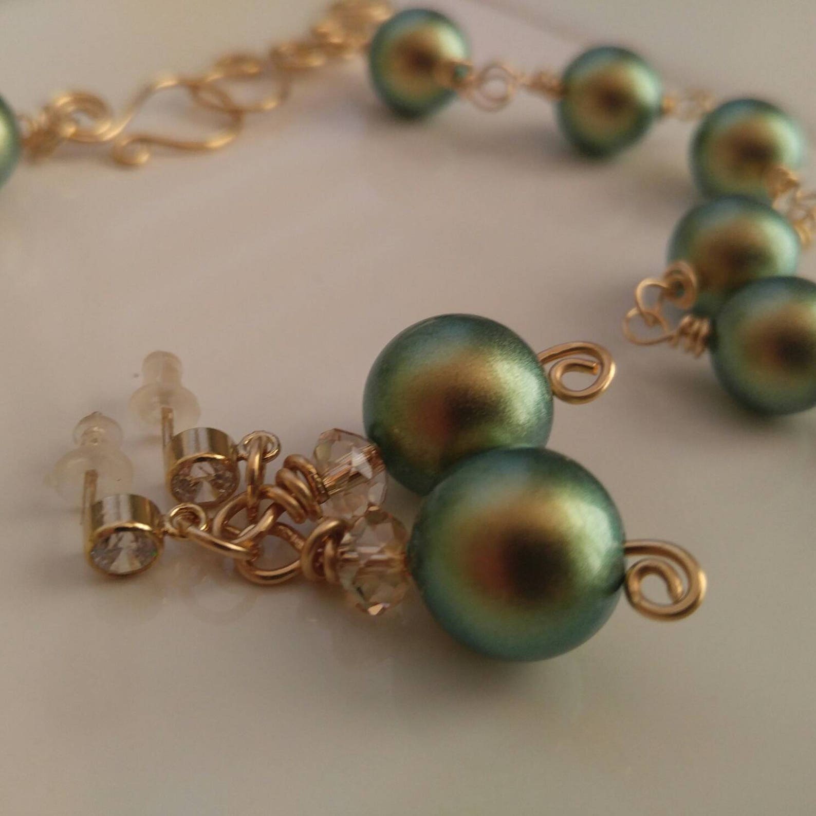 Green Pearl Necklace. Iridescent Green Pearl Necklace Set, Pearls ...