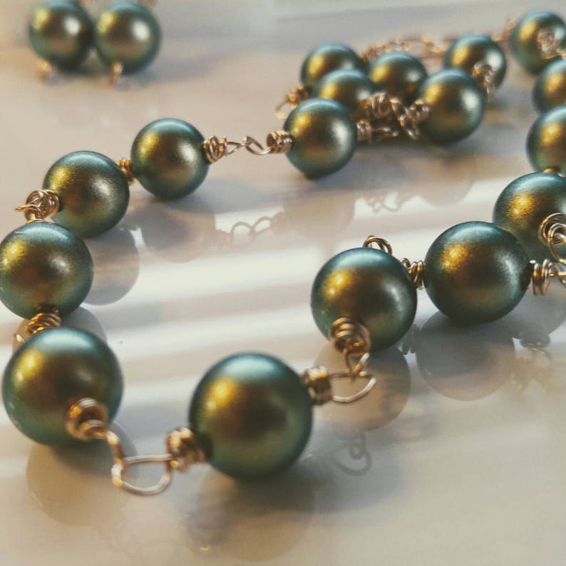 Green Pearl Necklace. Iridescent Green Pearl Necklace Set, Pearls ...