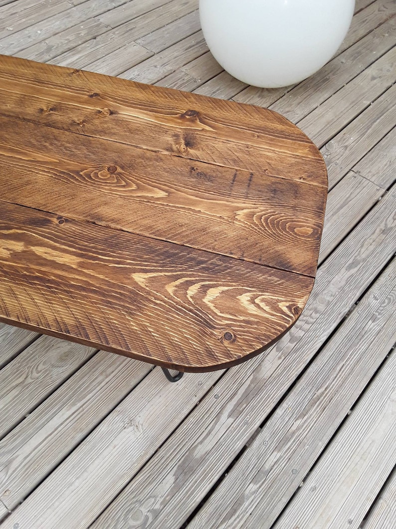 Table basse esprit scandinave vintage, forme gelule, création unique ...