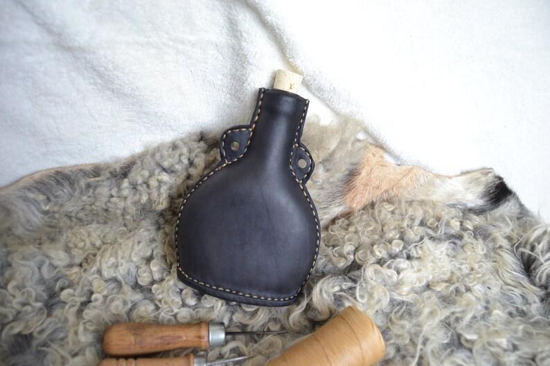 250 Ml 0.5 Pint Glass Leather Bottle Medieval Leather | Etsy