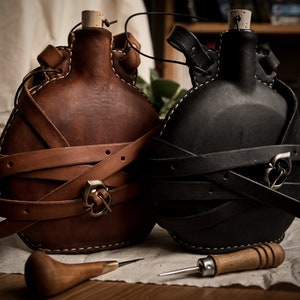 500 Ml 1 Pint Glass Leather Bottle Medieval Leather Flask - Etsy