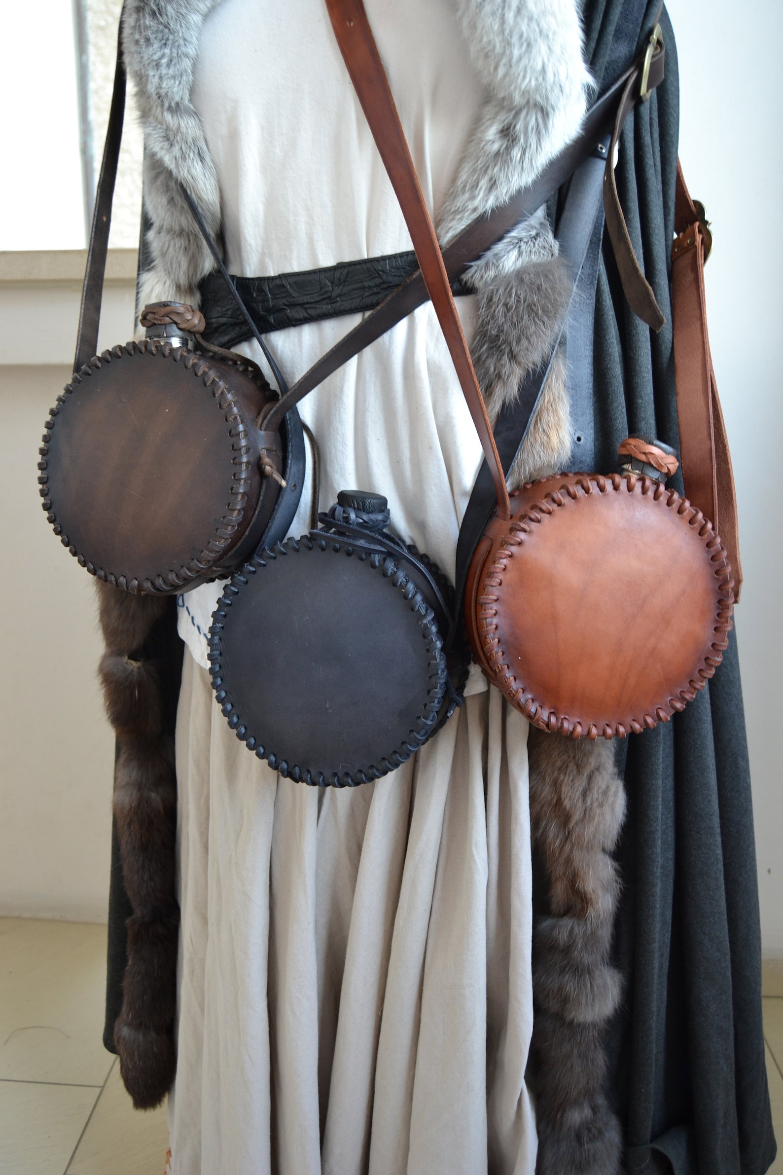 125l 26 pint stainless steel leather canteen Medieval | Etsy