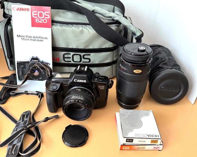 Canon EOS 620 Autofocus 35mm DSLR Camera With/ 2 Lenses Filters Flash ...