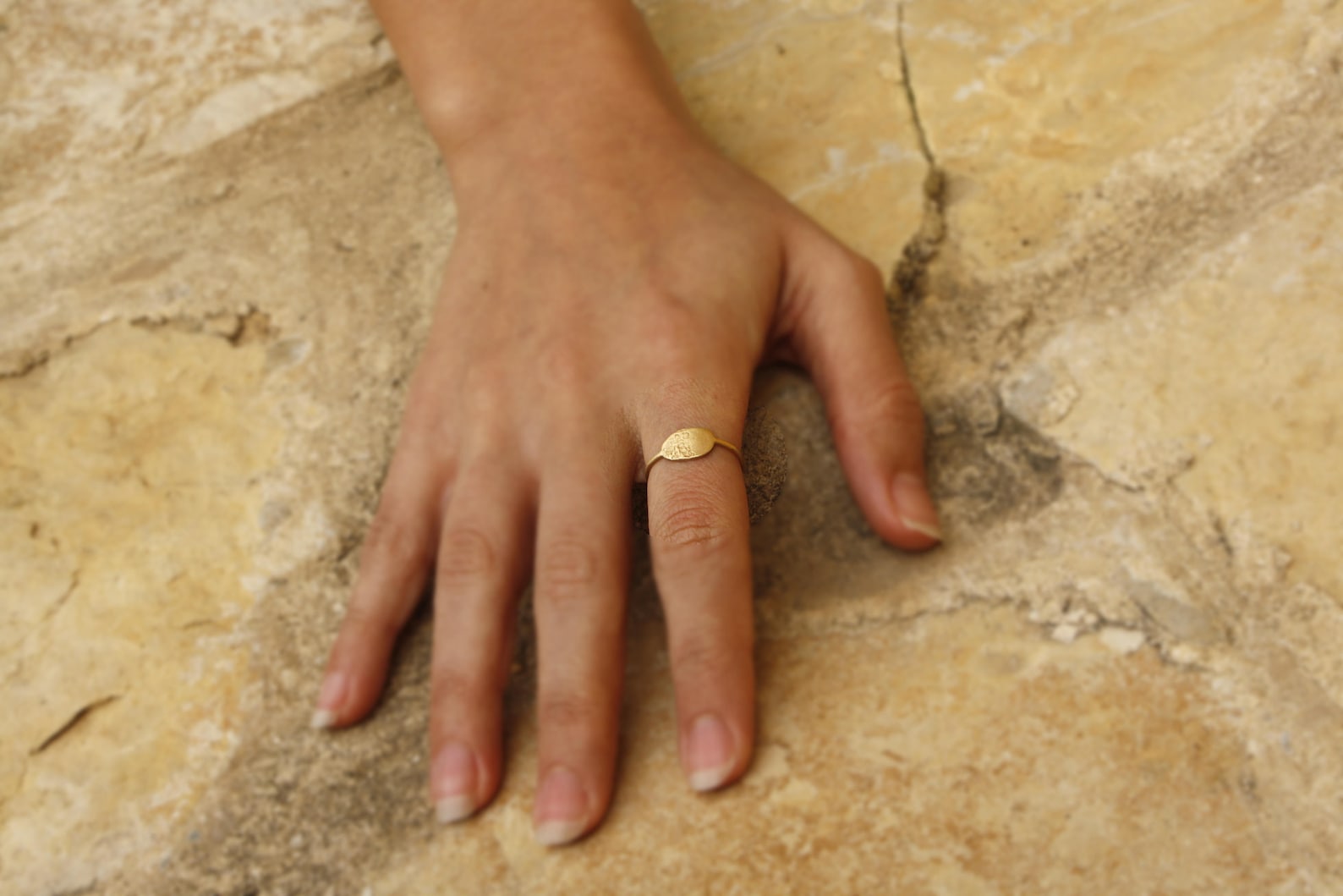 18K Minimalist Gold Ring, Super Delicate Thin Gold Ring, Minimalist ...