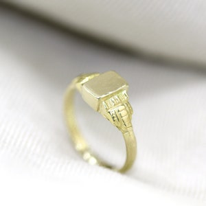 14K Solid Gold Signet Ring, Small Gold Signet Ring, Art Deco Gold Ring ...