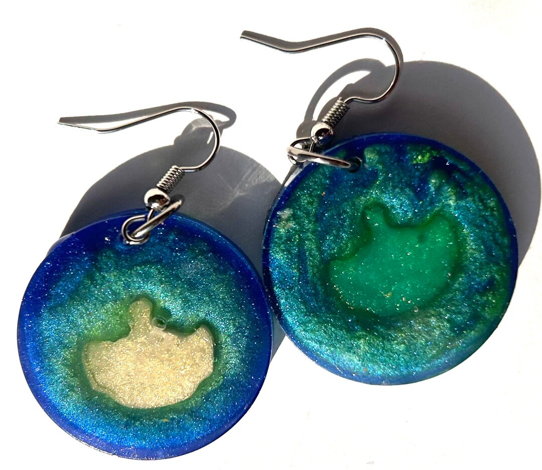 Oooo, the Style. Disneys Toy Story Alien Silhouette Handmade Resin ...