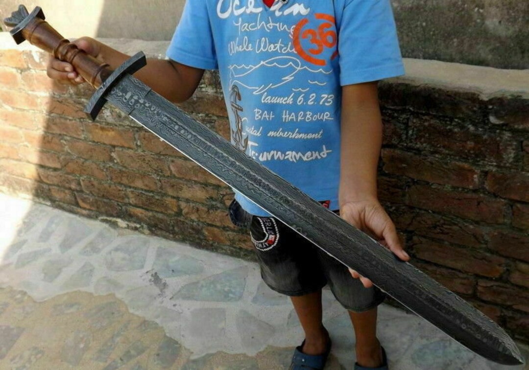 Blacksmith Custom Handmade New Damascus Steel Viking Sword, Wooden ...