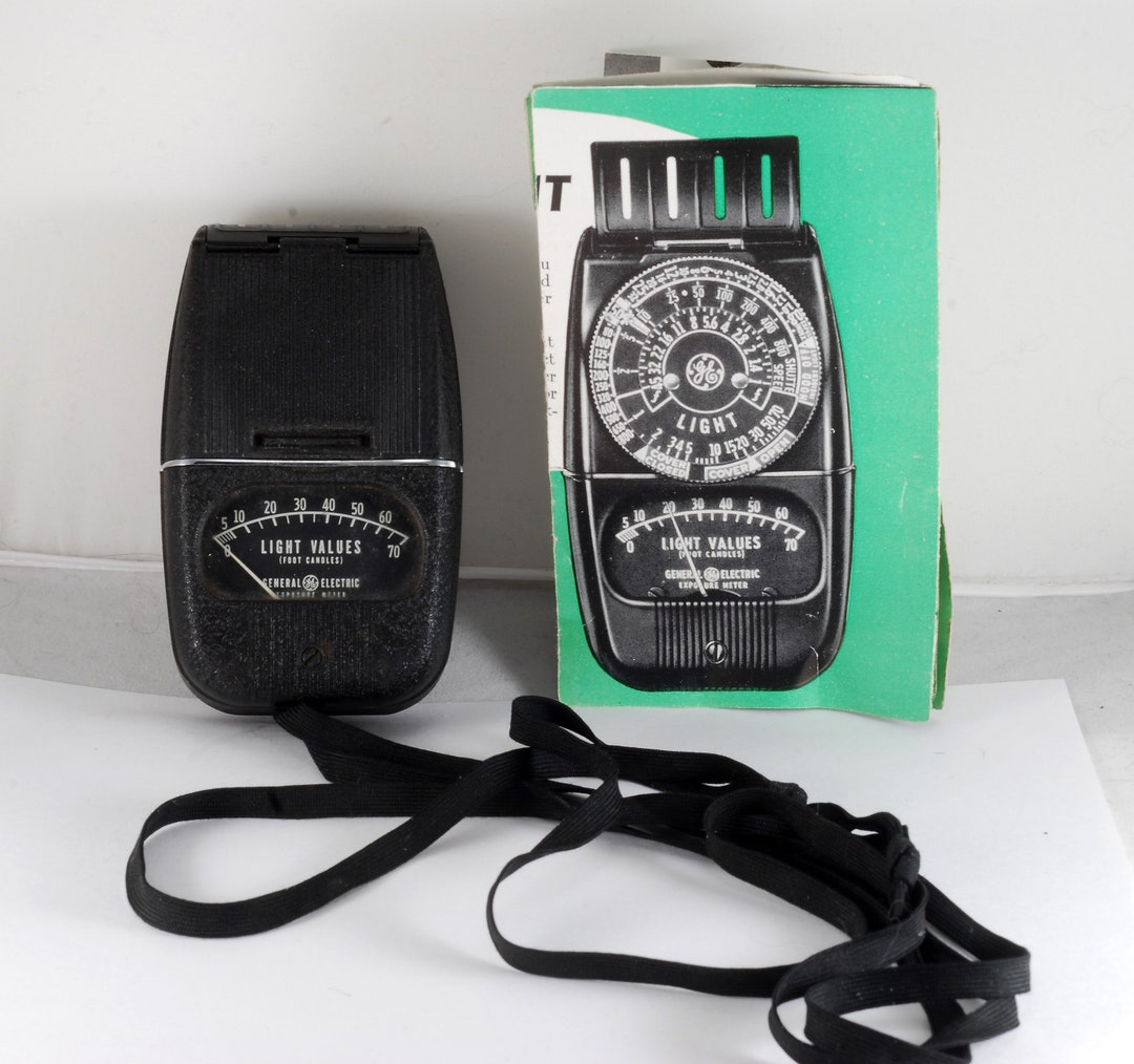 Vintage GE General Electric Light Meter Type DW-58 (8DW58Y4) Foot ...
