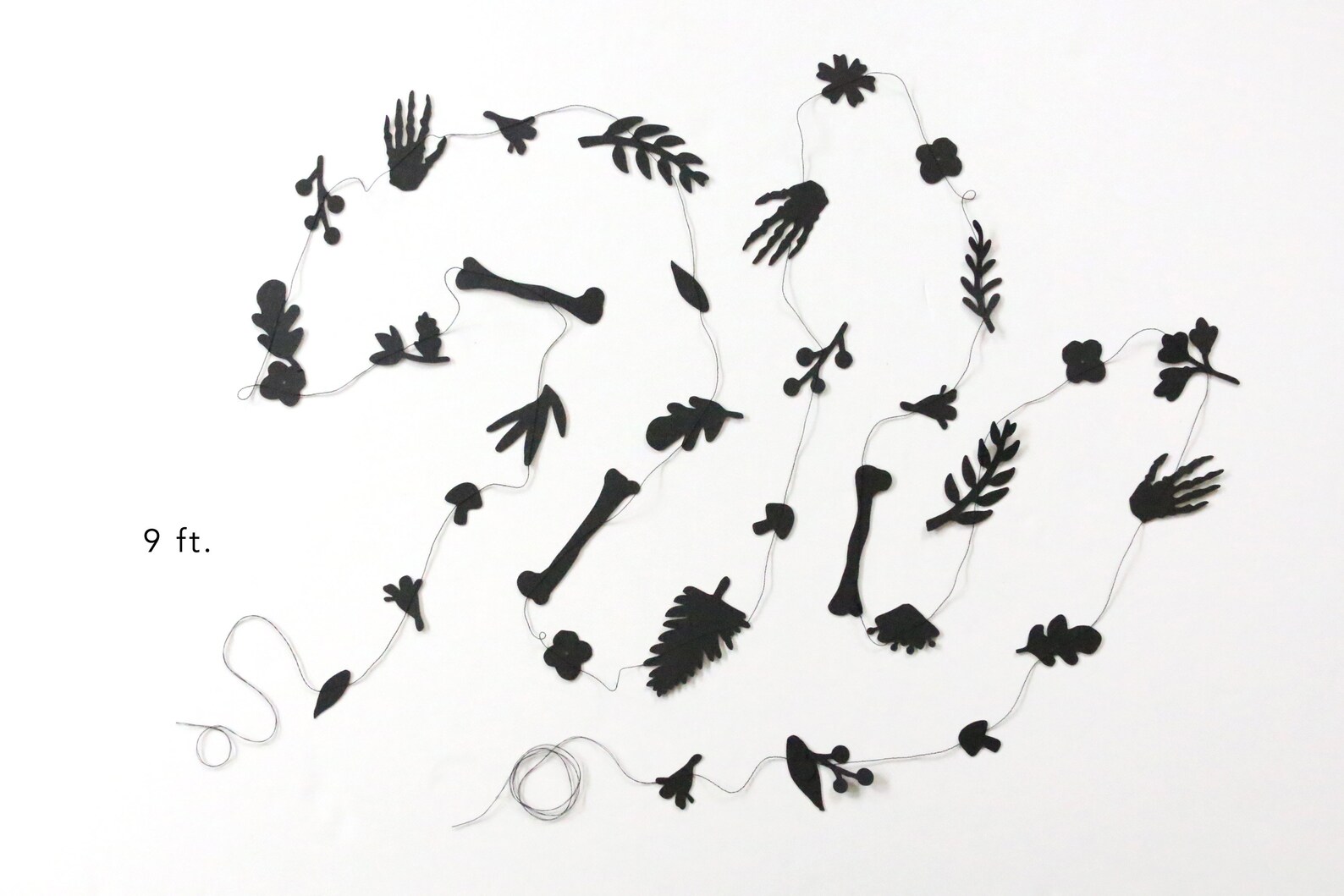 Gothic Floral Garland, Botanical Flower Leaves Paper Garland Black ...