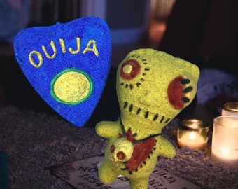 Alien Bath Bomb. Alien Toy Inside Bath Bomb. the - Etsy