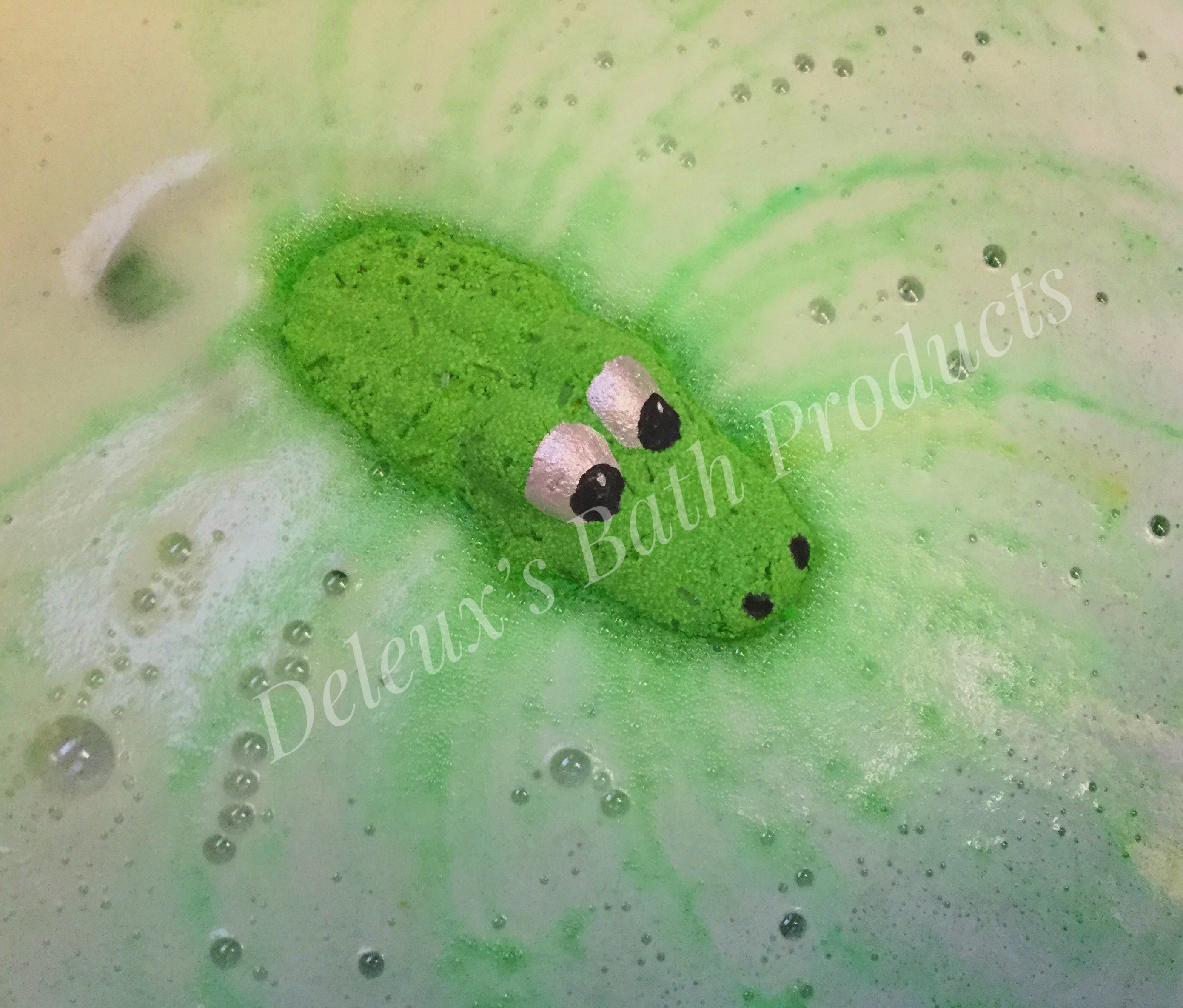 Crocodile Bath Bomb. Alligator Bath Bomb. Crocogator Bath | Etsy