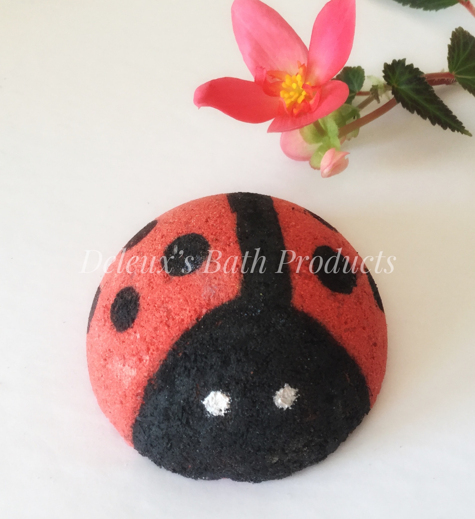 Ladybug Bath Bomb. Bug Bath Bomb. Insect Theme. Handpainted. | Etsy