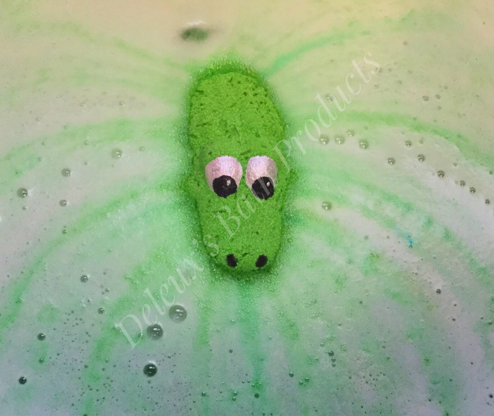 Crocodile Bath Bomb. Alligator Bath Bomb. Crocogator Bath | Etsy