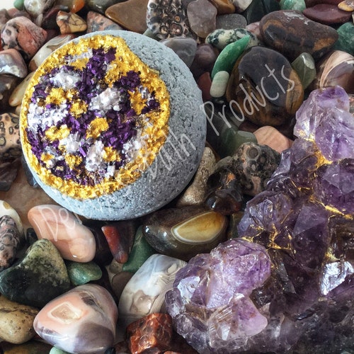Geode Bath Bombs. Pretty Bath Bomb. Mother's Day Gift. - Etsy