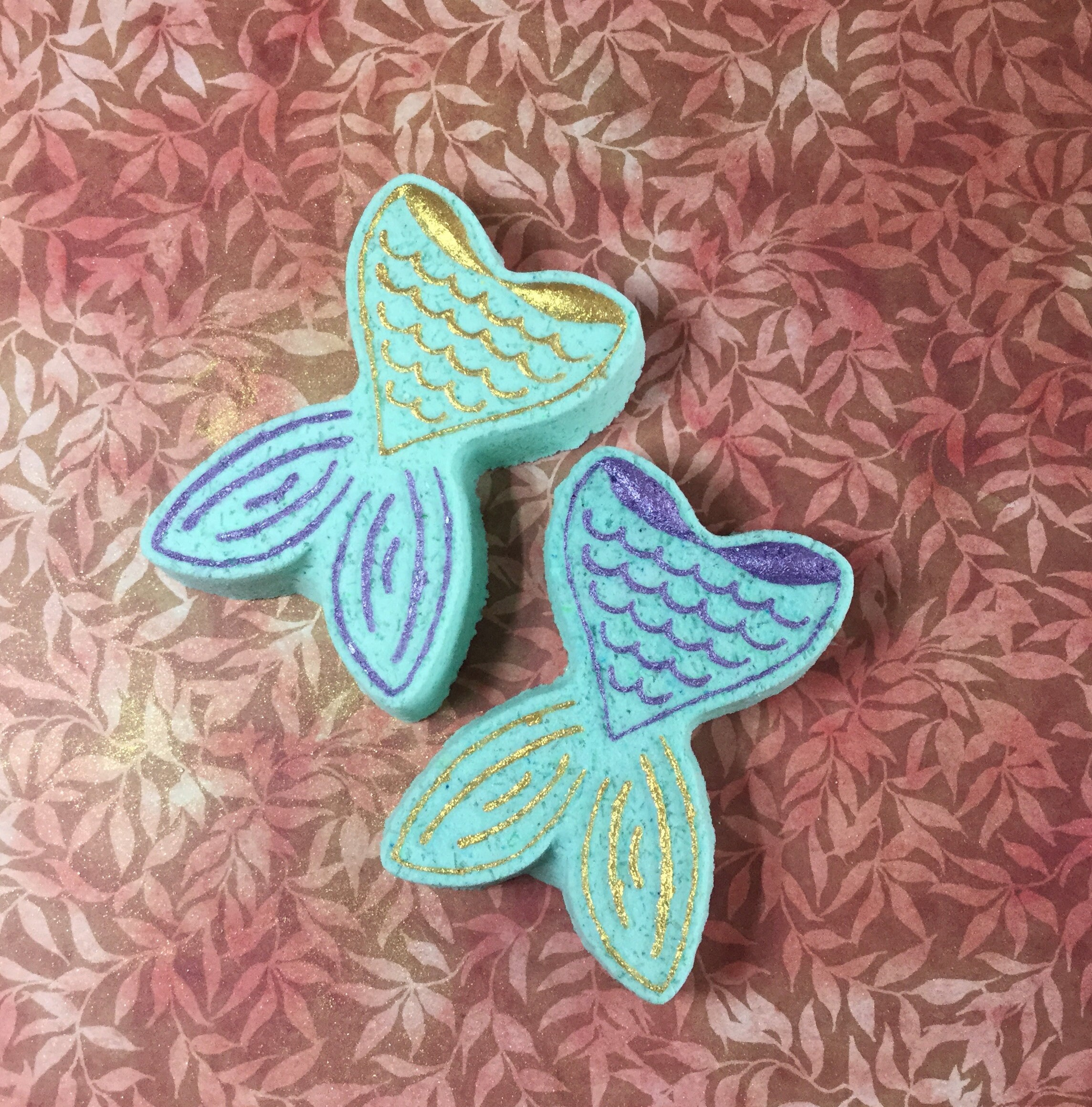 Mermaid Tail Bath Bomb. Mermaid Bath Bomb. Water Themed Bath - Etsy