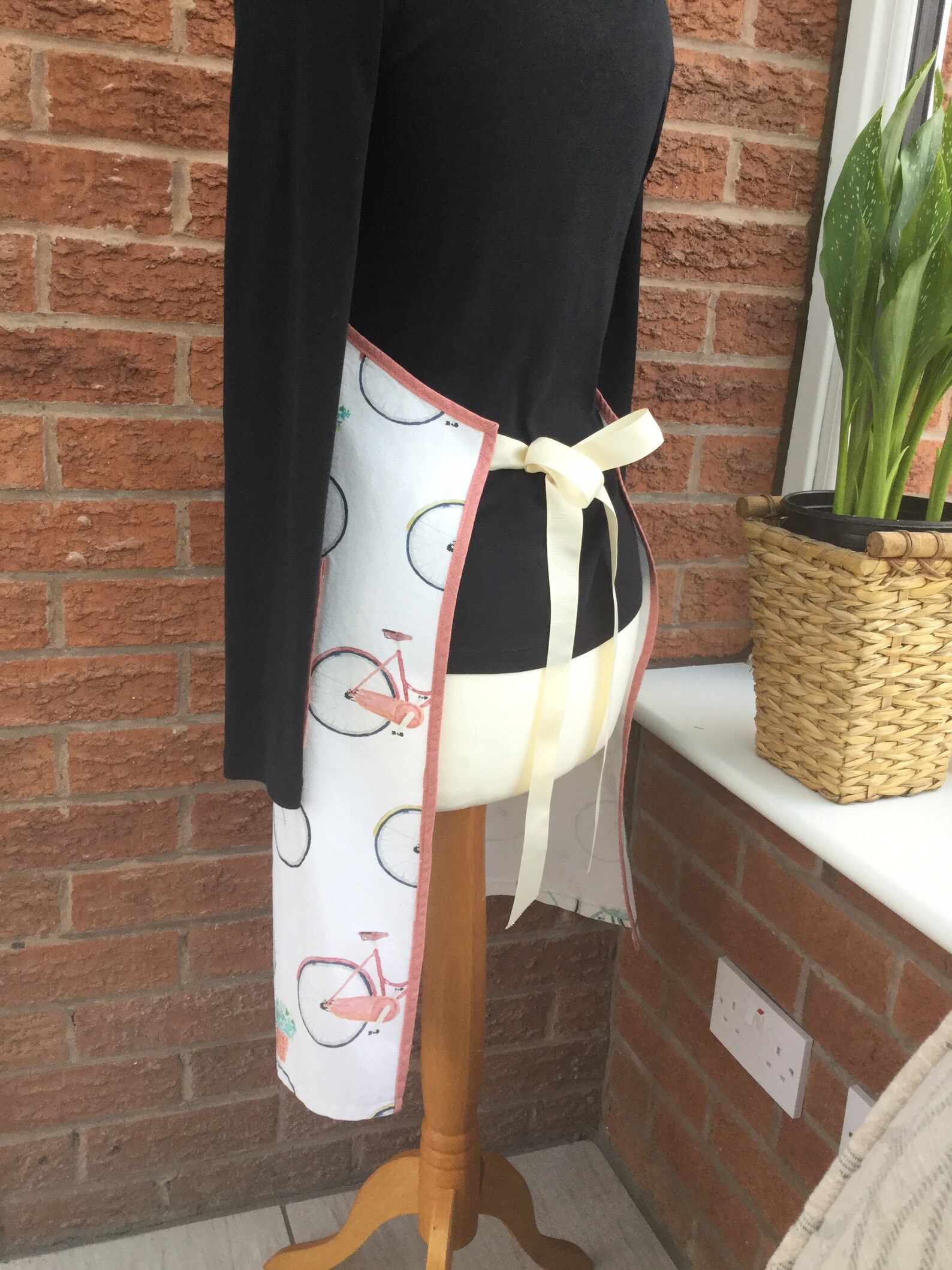 Ladies Bike Pattern Apron, Bikes, Bicycles, Aprons, Cycles, Cream - Etsy UK