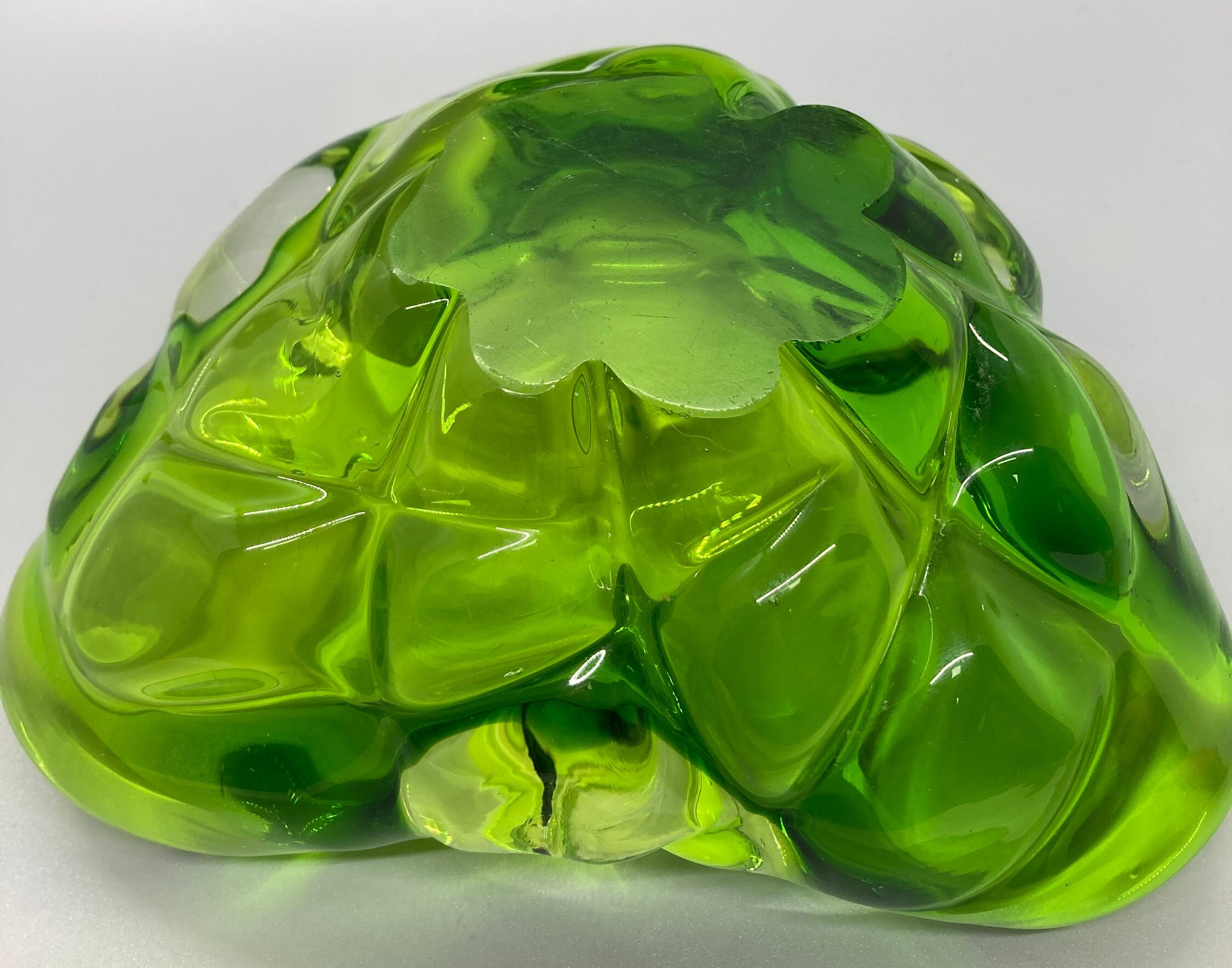 Vintage MCM Lime Green EDAG Canadian Art Glass Bowl - Etsy