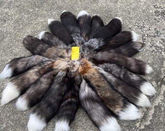 One ( 1 ) Beautiful, LARGE, Hybrid, Ranch RED FOX Tails, With Key Chain ...