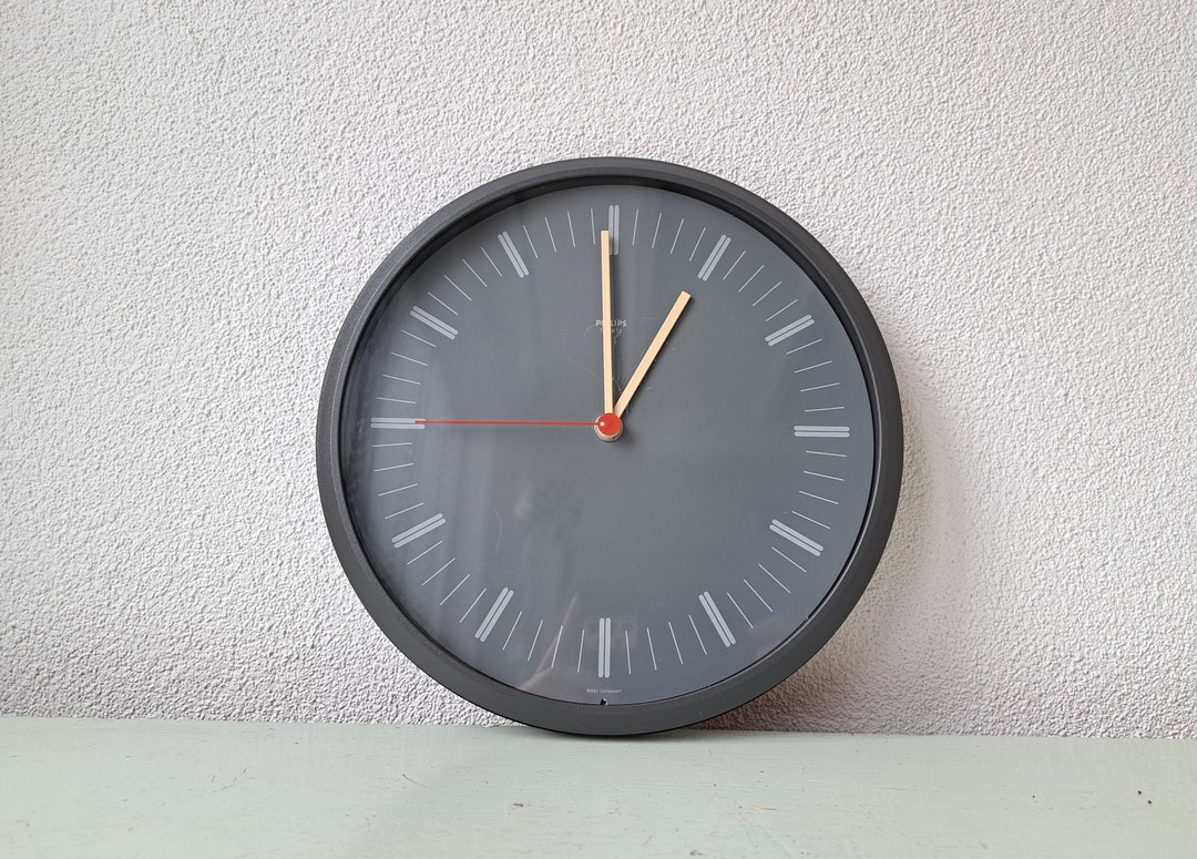 Minimalist Philips Wall Clock, 1980s West Germany - Etsy
