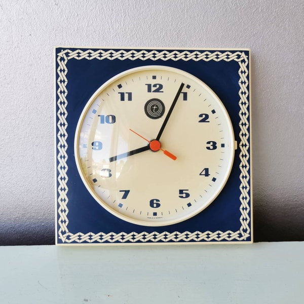 Square Wall Clock - Etsy