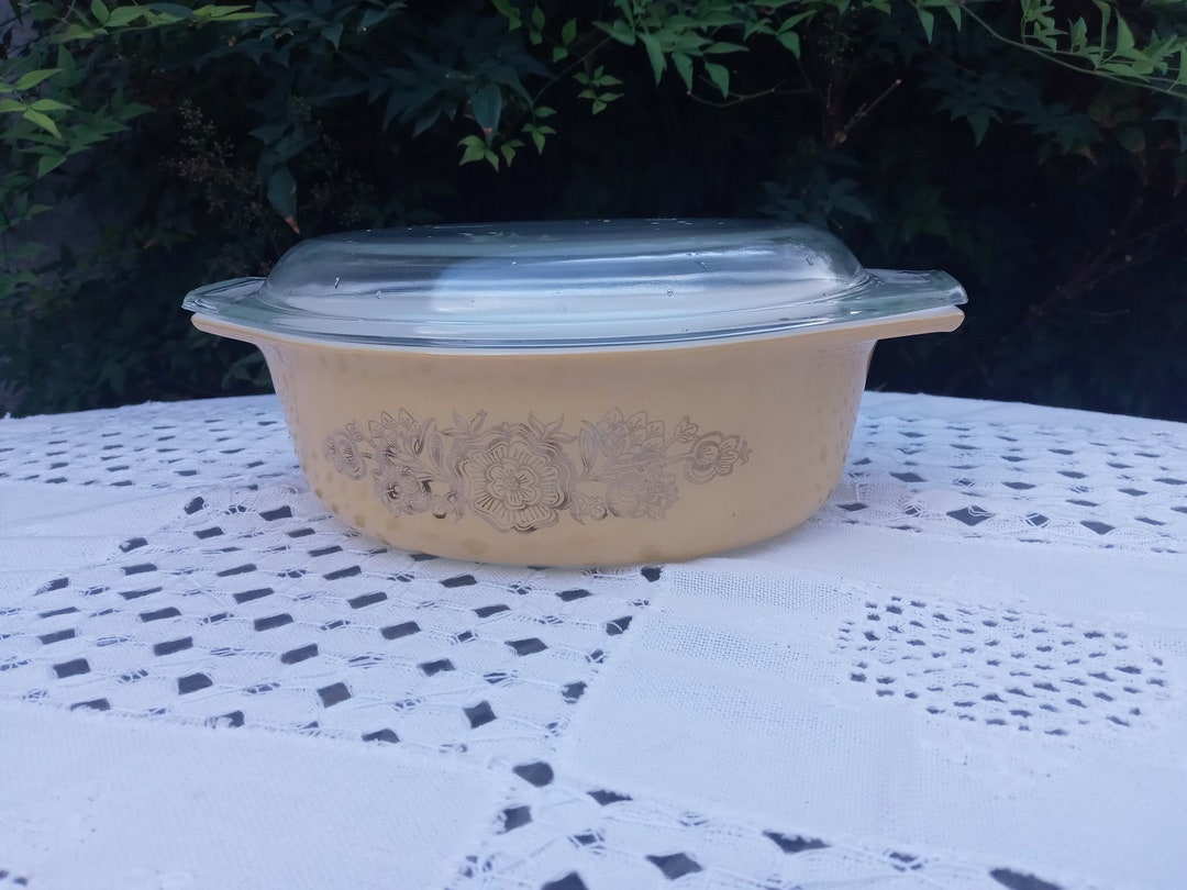 Pyrex Golden Rosette Vintage Covered Casserole 043 USA Ovenware - Etsy