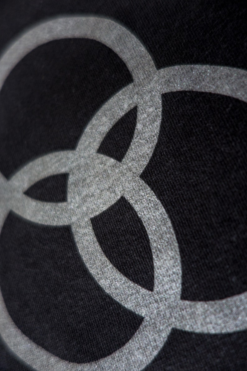 The Walking Dead CRM Unisex Shirt the Ones Who Live Civic Republic ...