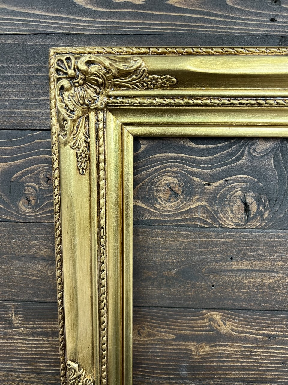 Classic Colonial Narrow Version Ornate Wood Picture Frame, Gold Leaf ...