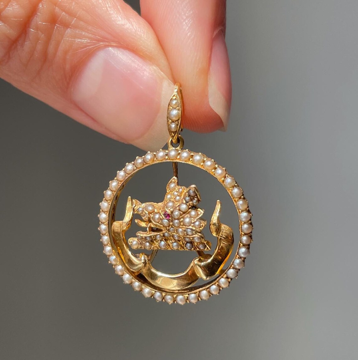 Antique 18K Boar's Head Crest Pendant - Etsy