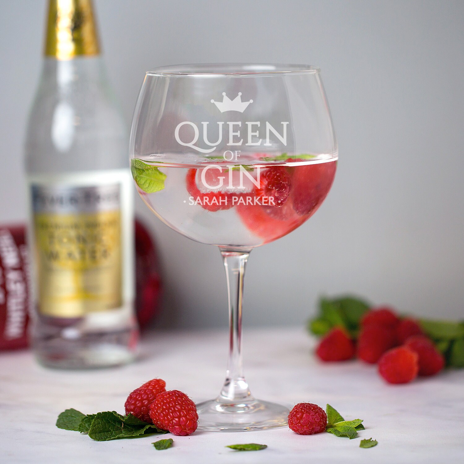 Personalised Queen of Gin Balloon Glass Gifts Ideas Presents for Her ...