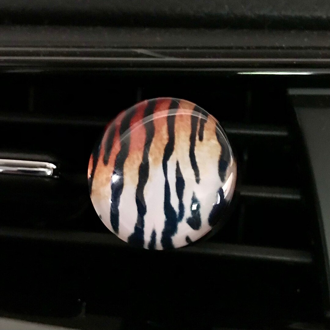 Animal Prints Aromatherapy Car Diffuser, Tiger Essential Oils Vent Clip ...