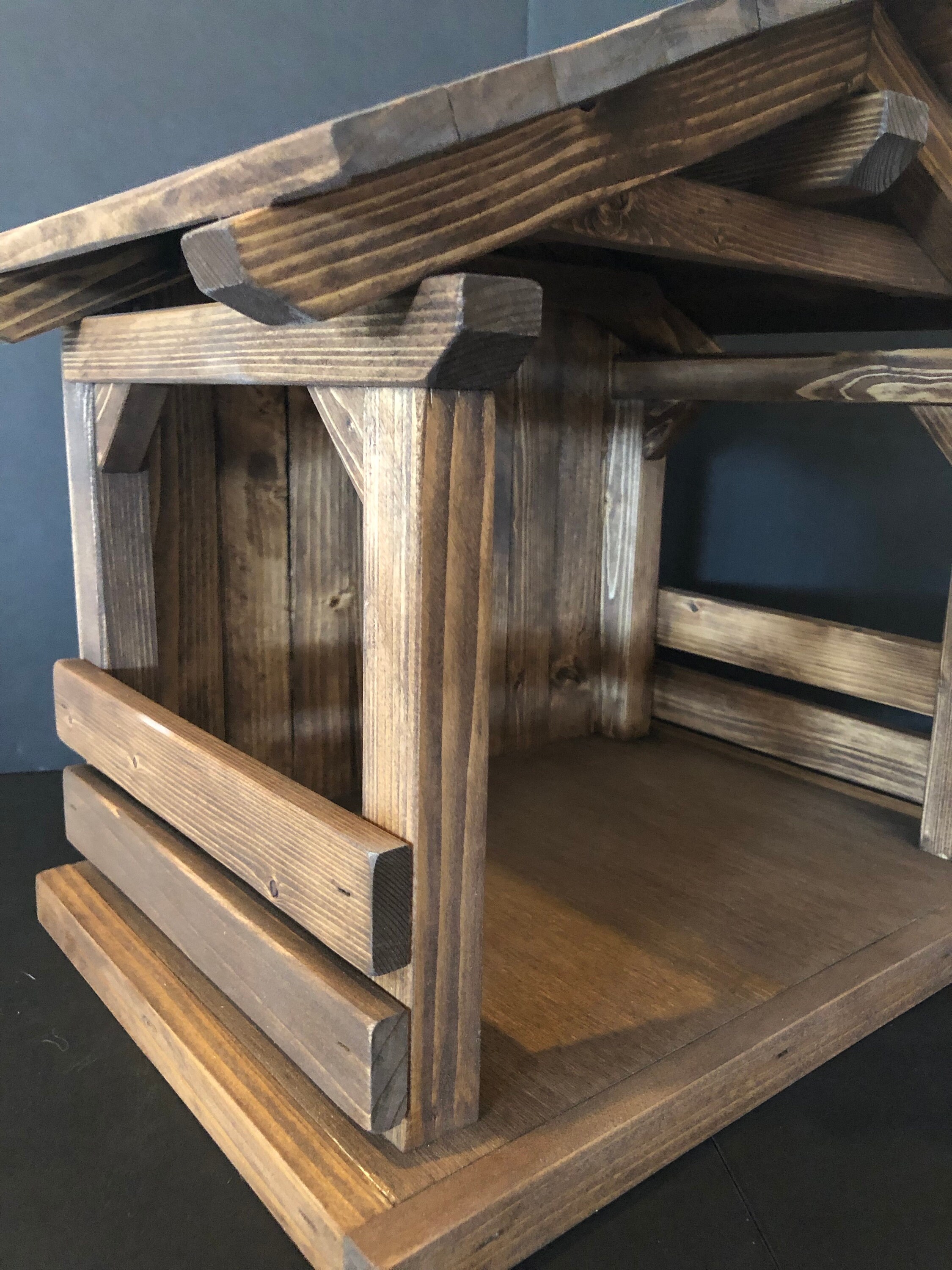 Ready to Ship...mid Size Stable/crèche , Christmas Stable, Nativity ...