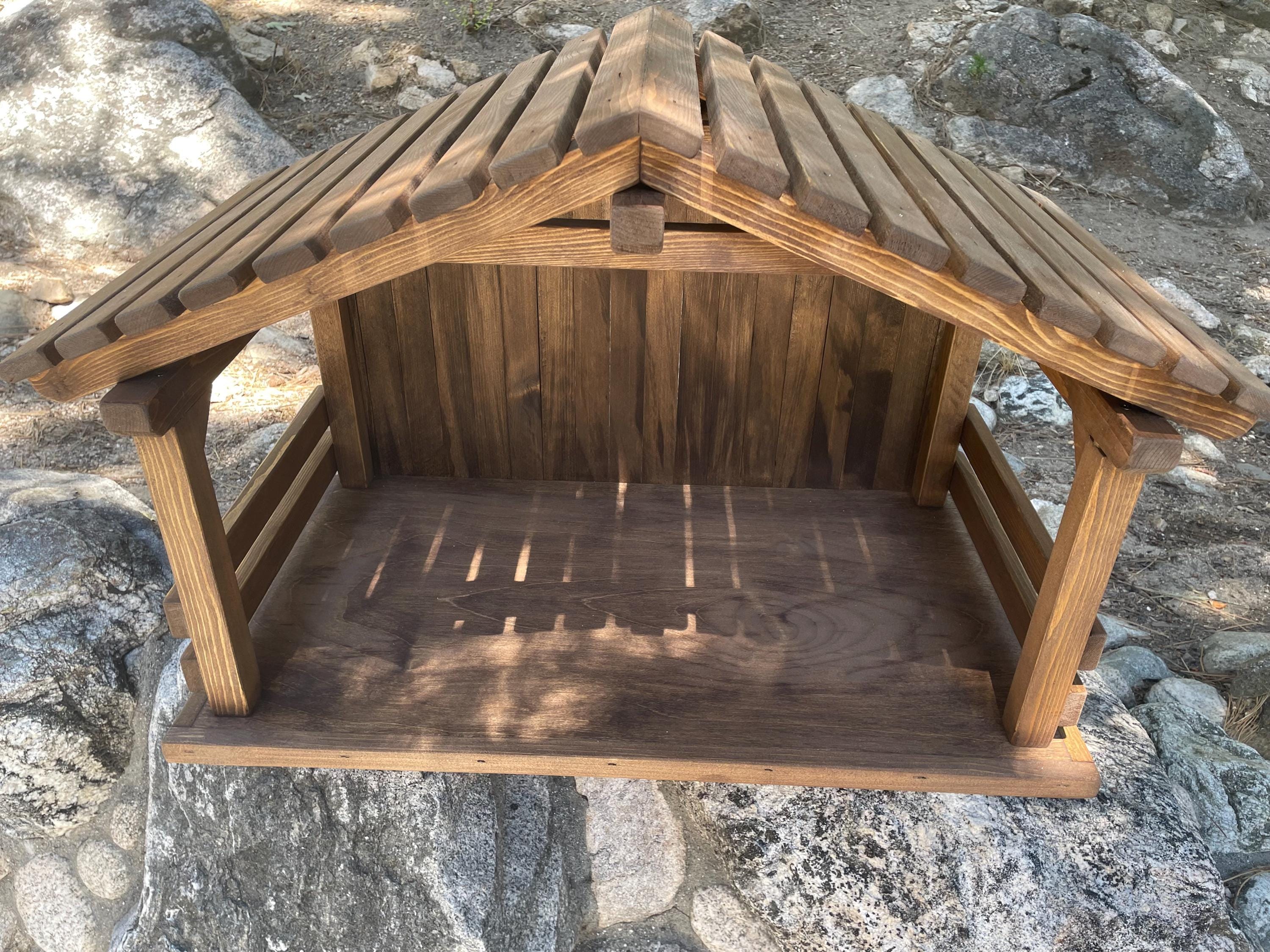 Ready to Ship...large Spaced Roof Stable/crèche, Very Sturdy All Wood ...