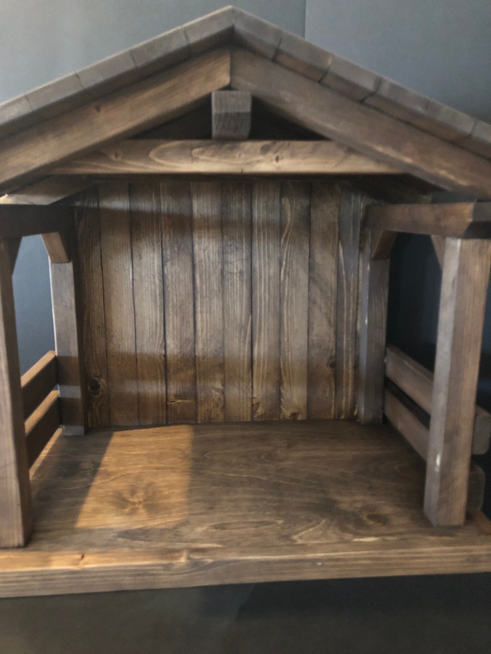 Ready to Ship, Deluxe Tall Solid Roof Wood Stable/crèche, Display ...