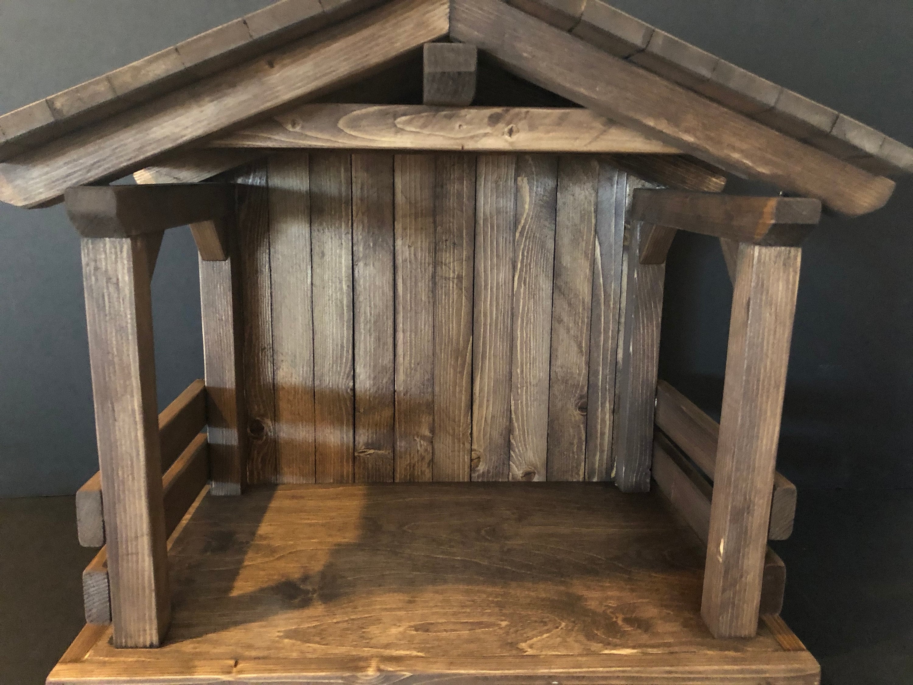 Ready to Ship, Deluxe Tall Solid Roof Wood Stable/crèche, Display ...