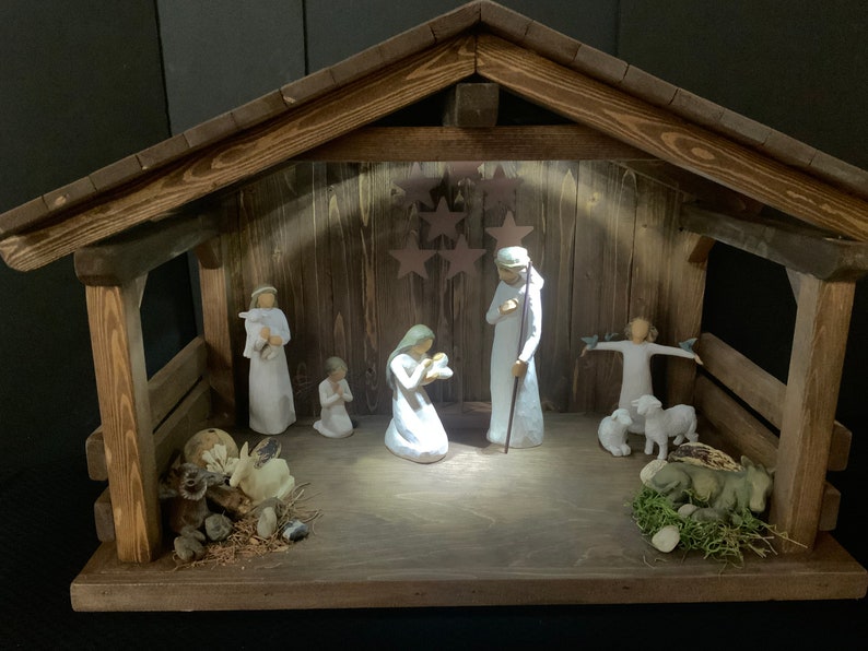 Ready to Ship Solid Roof Large Medium Walnut Nativity - Etsy