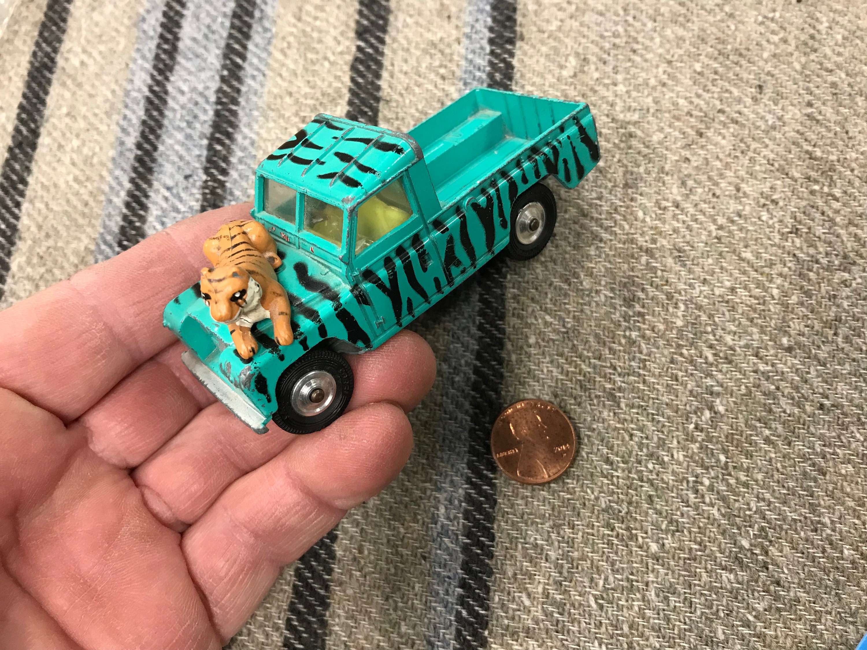 Corgi Land Rover 109 Pickup Truck Daktari Lion 1/43 Diecast - Etsy