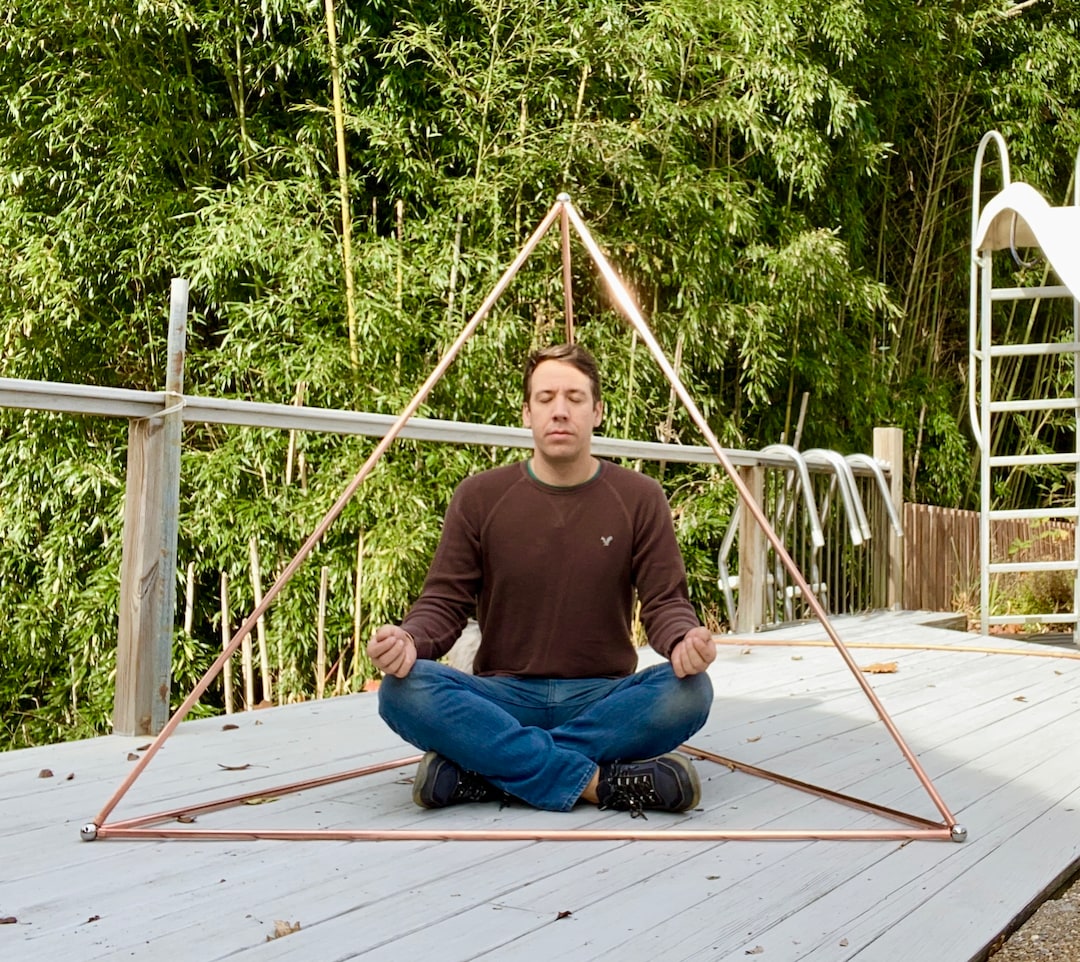 Magnetic Tetrahedron Meditation Pyramid - Etsy