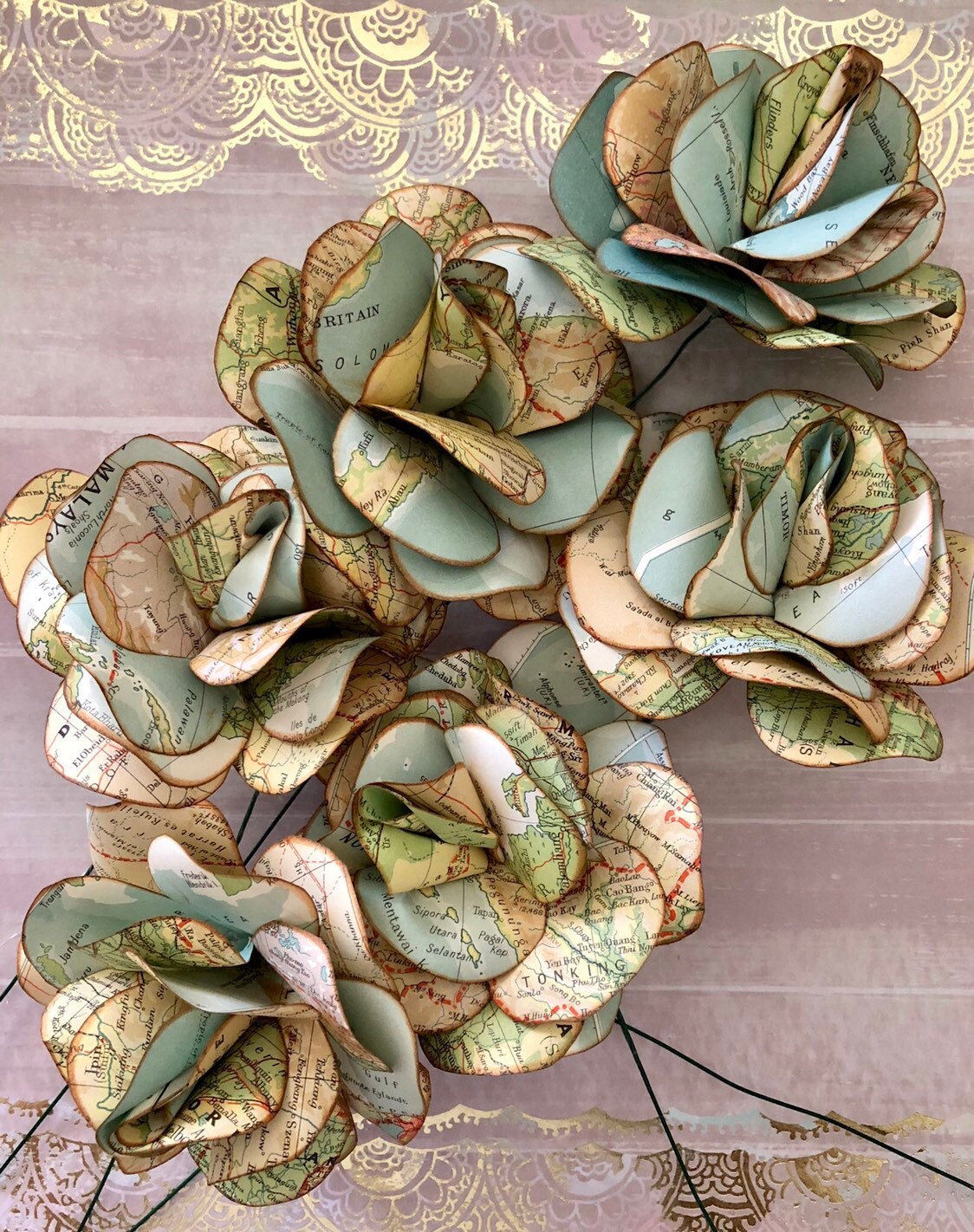 Vintage Map Roses: Handcrafted Atlas Flowers, Paper Rose Bouquet - Etsy